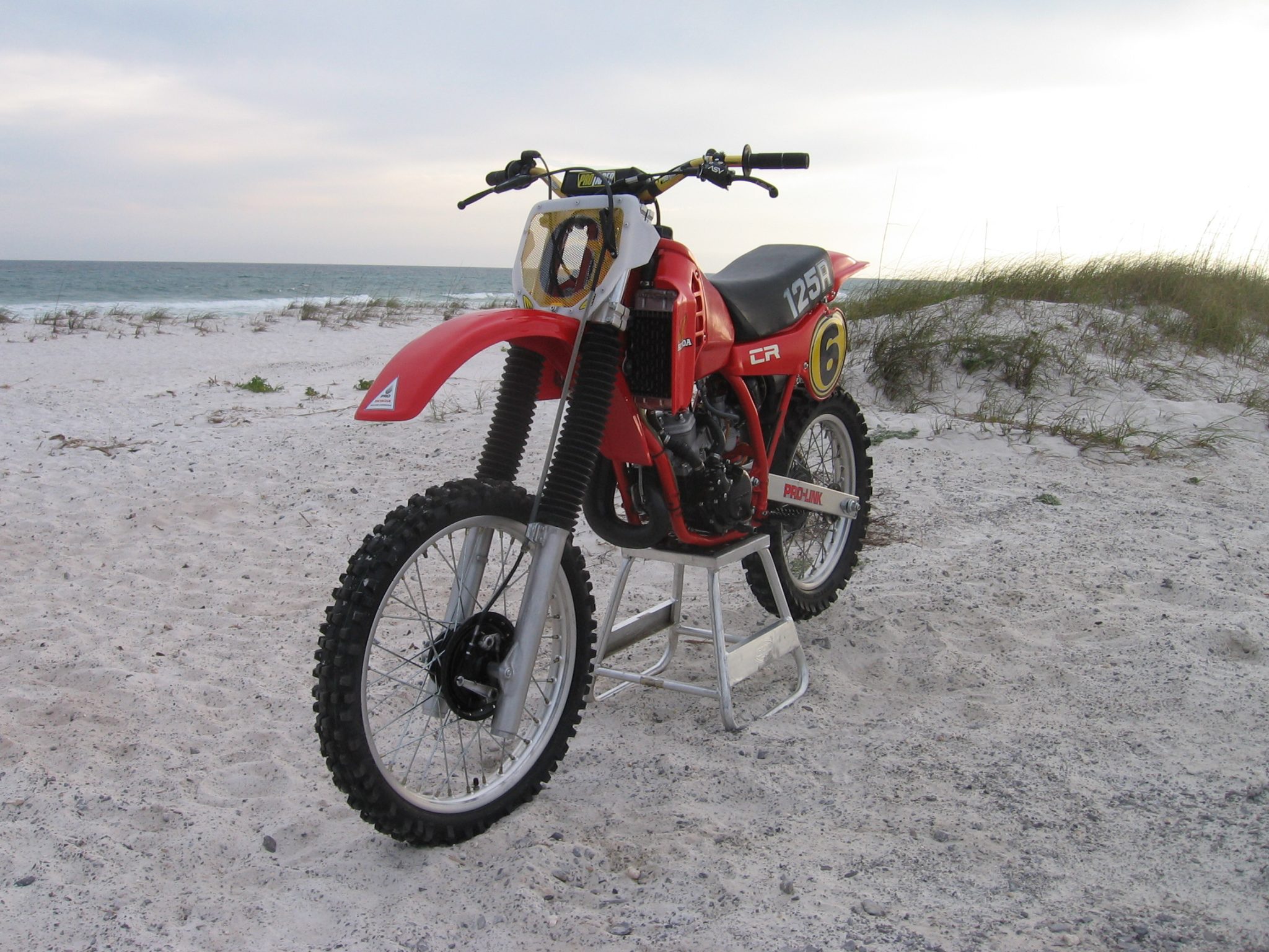 Honda CR125R 1982 – VMX Magazine